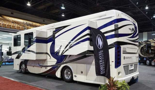 Top 10 Most Luxurious Coaches in the World | National Coach Network