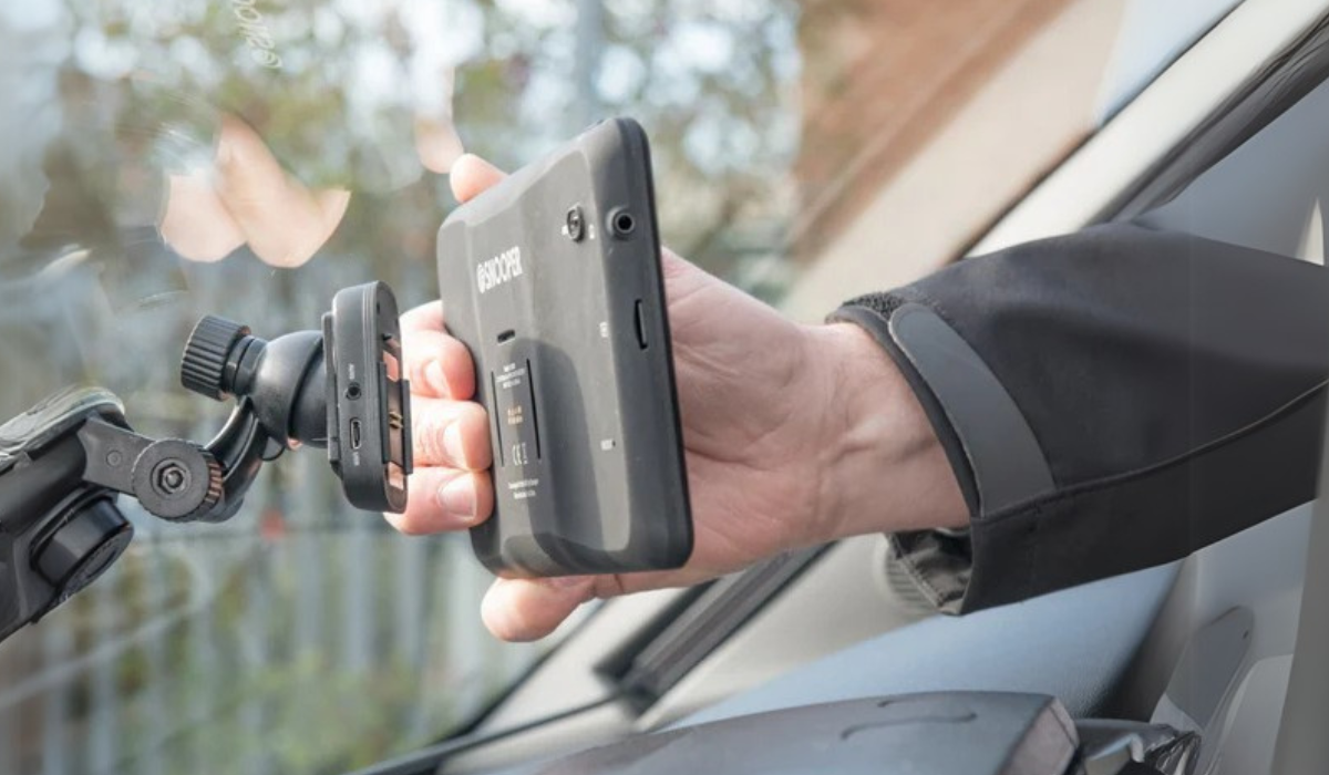 Why Snooper Sat Navs are the Best Choice for Coach Drivers on the UK ...